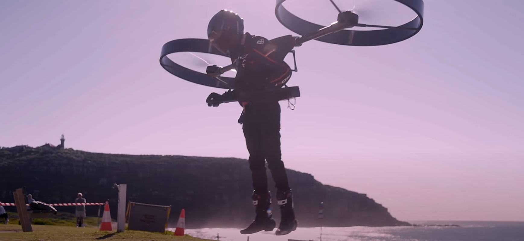 Veja o vídeo do CopterPack: a junção do jetpack e drones lançada por ...